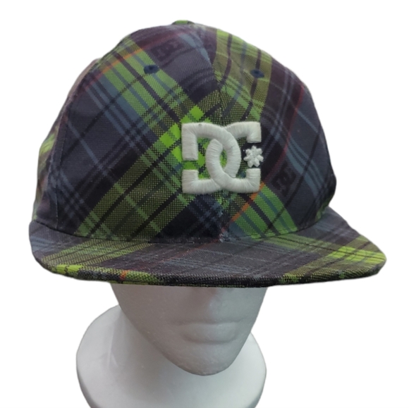 flex fit | Accessories | 5 Sale20 Fitted Plaid Dc Baseball Hat 1523 ...